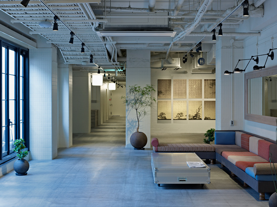 Anteroom - Jonathan Savoie > Architecture